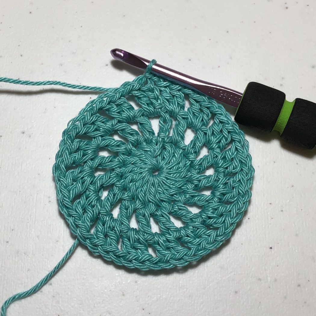 Gone Fishing – a FREE Filet Crochet Pattern – Mayhem & Majesty