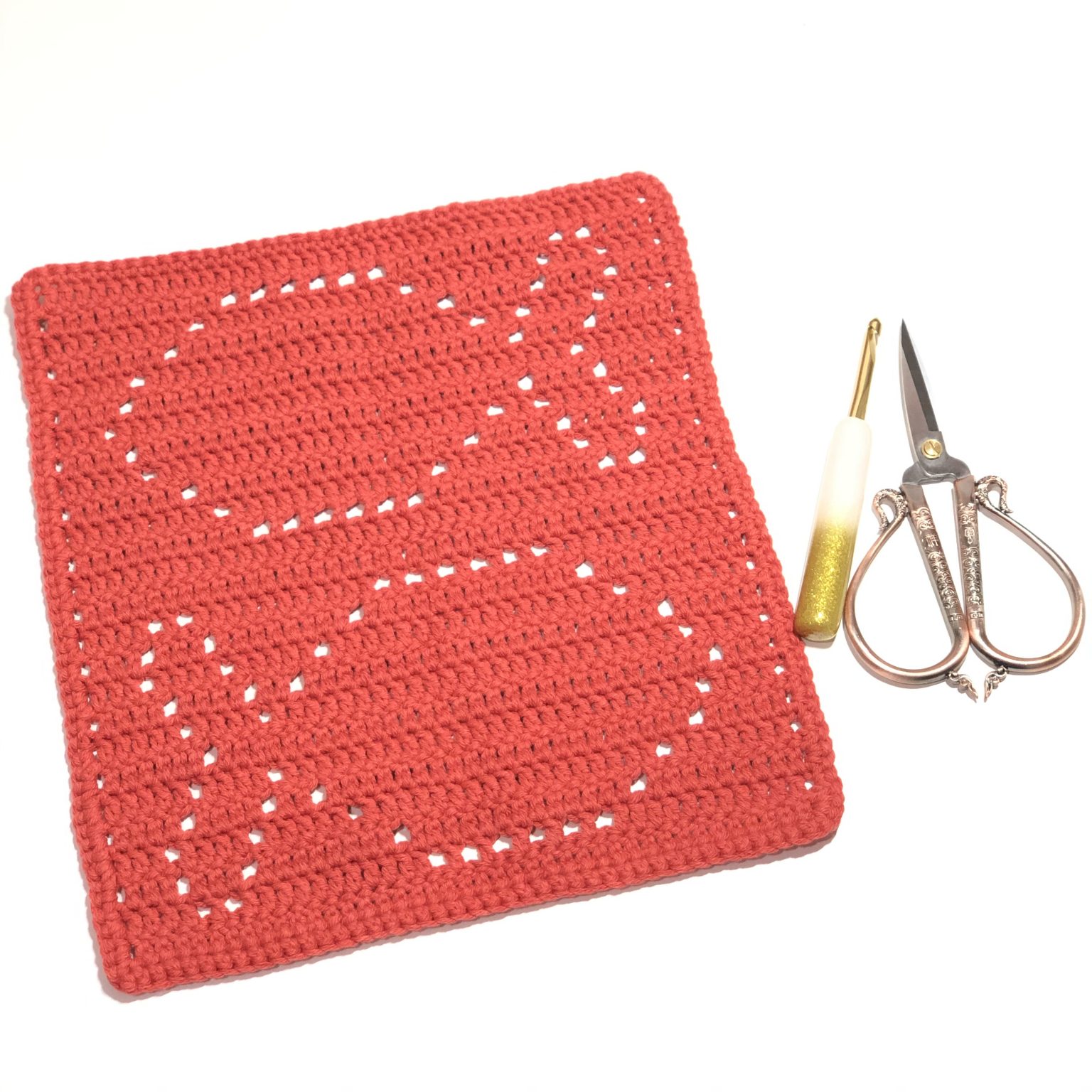 Gone Fishing – a FREE Filet Crochet Pattern – Mayhem & Majesty