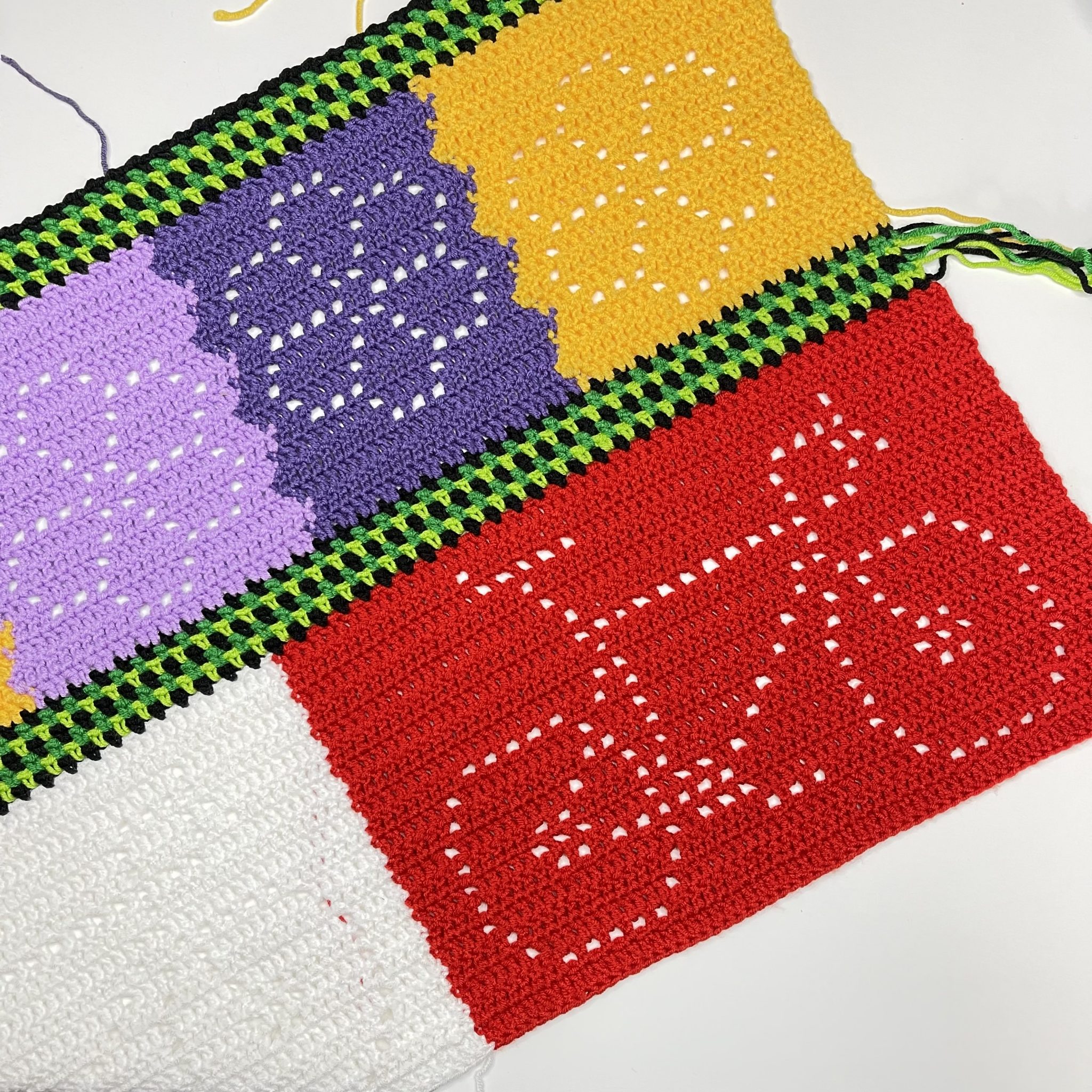 Gone Fishing – a FREE Filet Crochet Pattern – Mayhem & Majesty