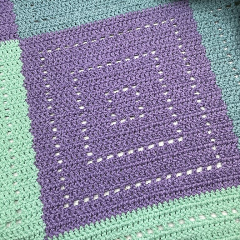 Boxed in Blocks – Mayhem & Majesty