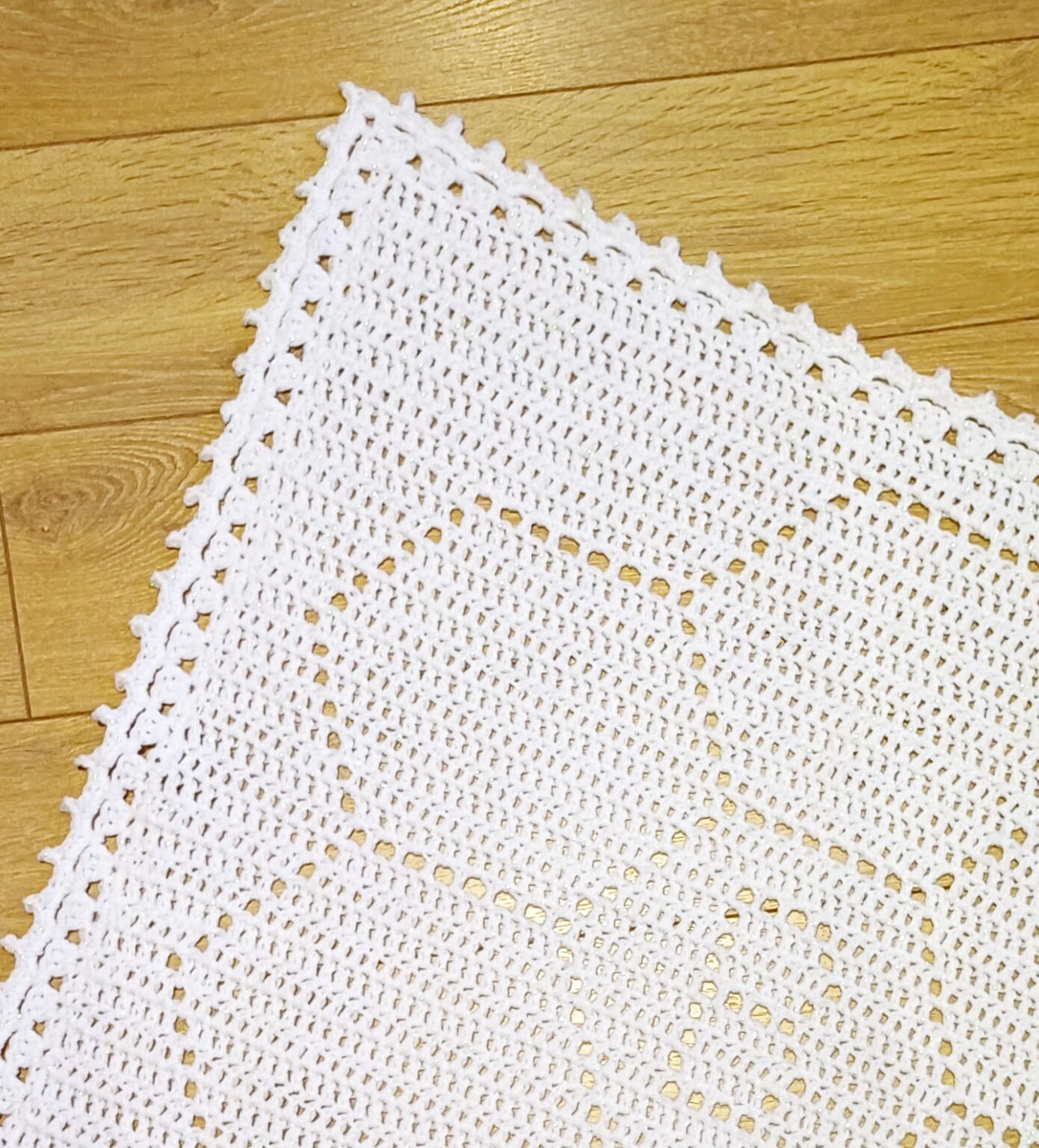 Baby Bee – Mayhem & Majesty