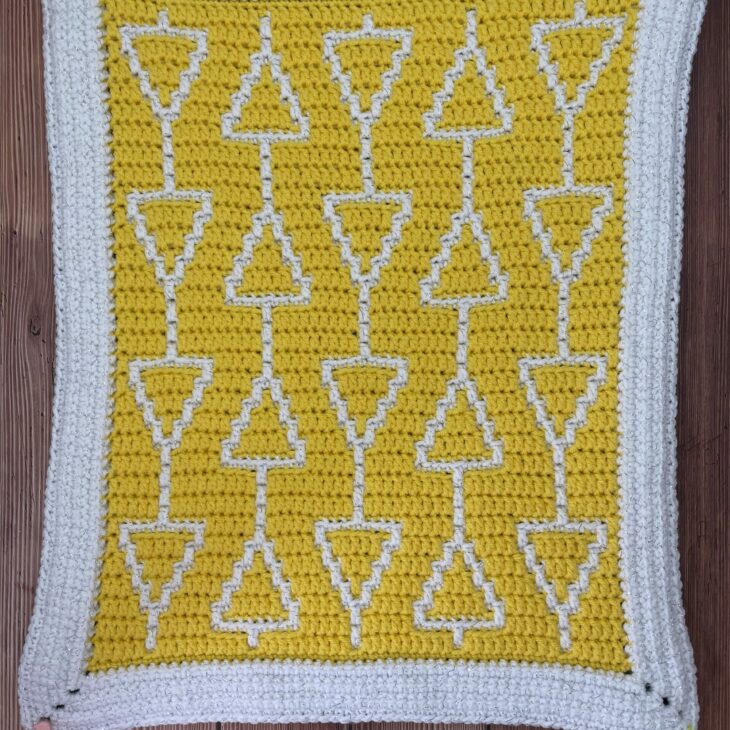 February Shawl – Free Crochet Pattern – Mayhem & Majesty